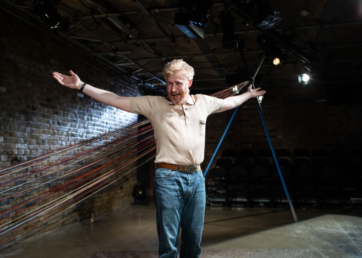 Adam Gillen is wonderful in Radio | review - The Artiscape